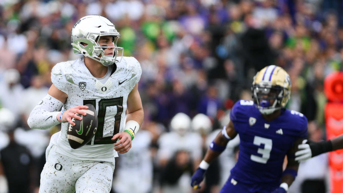 Top 5# NCAAF Showdown: Oregon vs Washington Prediction